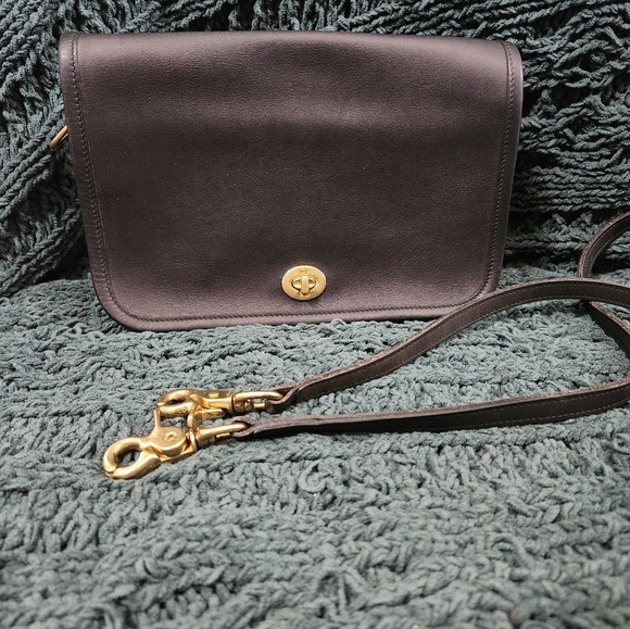 Coach | Bags | Vintage Coach Black Penny Pocket Purse Made In Costa ...